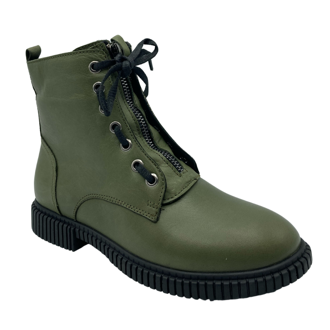 Waterlily Shoes | Fashion-forward footwear, bags & accessories
